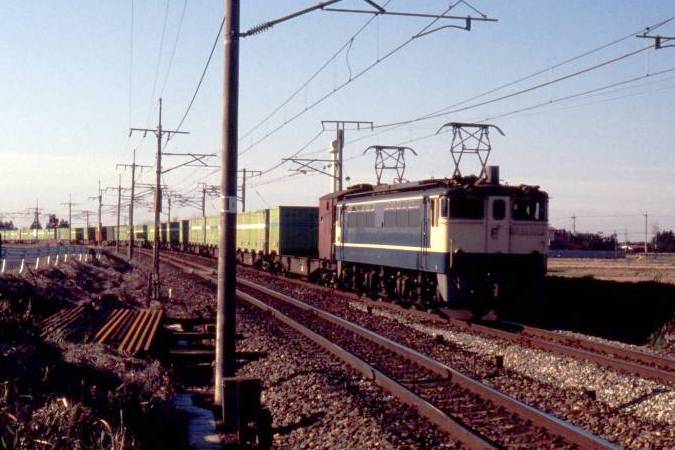 特集：広汎な時代要請に応えた平坦線区向け直流電気機関車の標準形式「EF65形」 - 日本の旅・鉄道見聞録